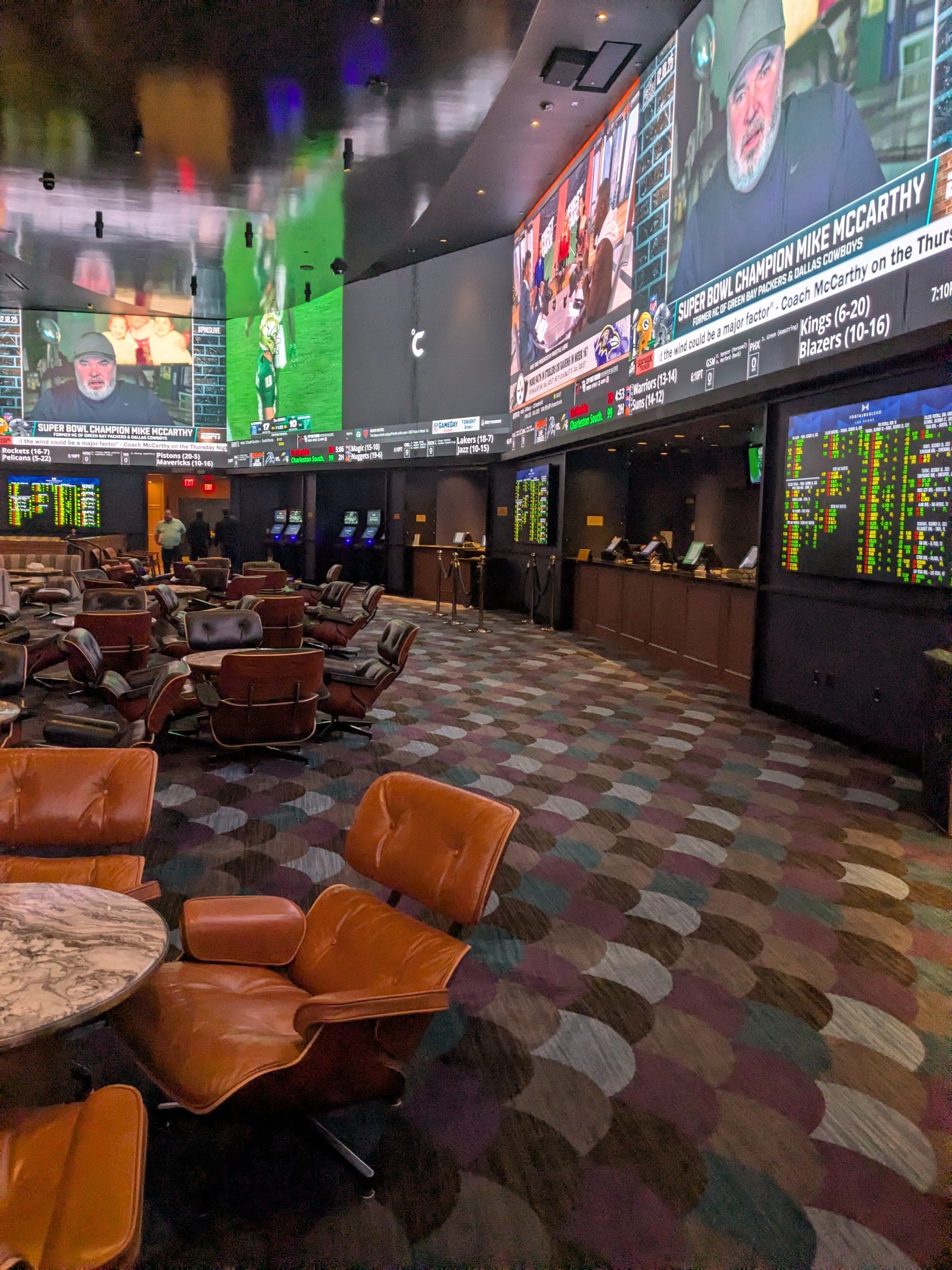 Fontainebleau Las Vegas Sportsbook Review - Blog - Square Bettor